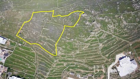 Парцел за инвестиция в Tinos South Aegean Гърция за продажба от Barnes Bulgaria