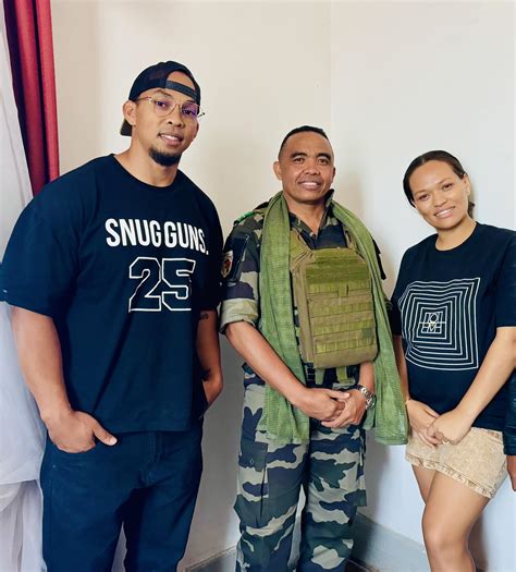 Sam Kwan Tena Mankasitraka Tompoko T Fanavotana Ny Facebook