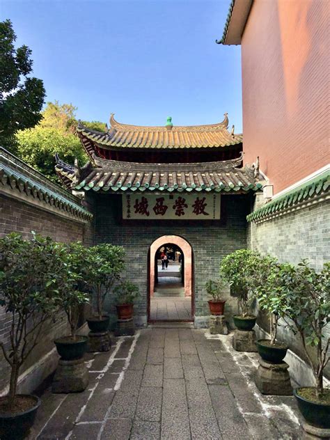 大变活人 on Twitter 中国的怀圣寺被认为是世界上最古老的清真寺之一这是一座具有重大宗教和历史意义的建筑具有显著的道教风格