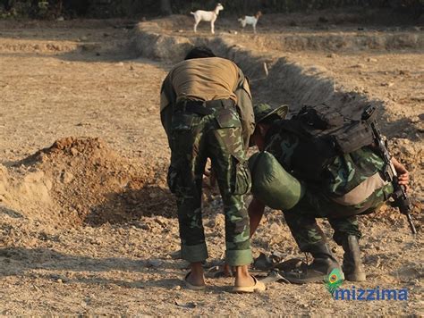 ဒုက္ခသည်အခွင့်အရေးတောင်းဆိုနေသည့် အိန္ဒိယရောက် မြန်မာများနှင့် Unhcr အစည်းဝေးပျက် Bur Mizzima Com