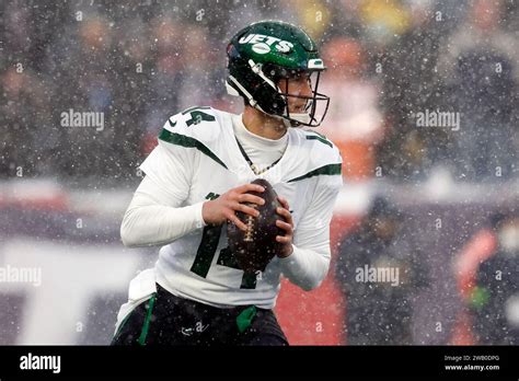 New York Jets Quarterback Trevor Siemian Plays Against The New England