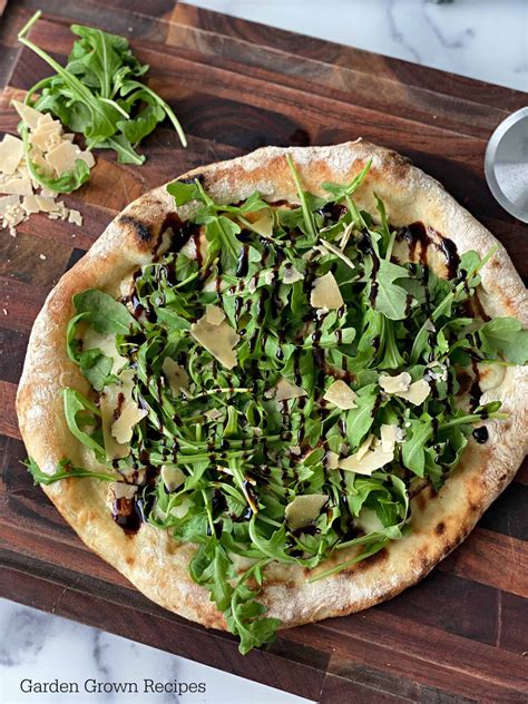 Arugula Pizza Recipe With Balsamic Glaze