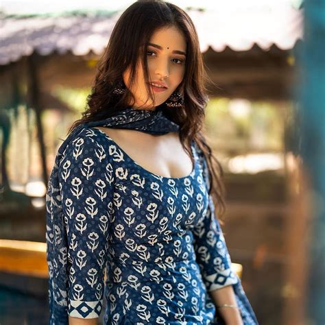 అటు సోషల్ మీడియాలోనూ సైలెంట్ అయ్యింది తాజాగా ప్రియాంక్ లక్కీ ఛాన్స్