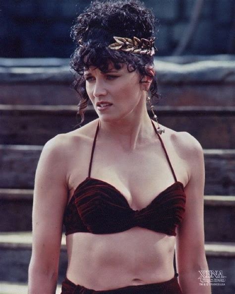 7 Sexy New Lucy Lawless Bikini Pics