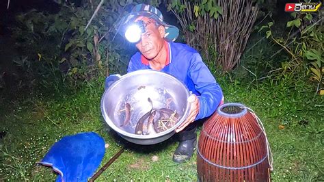 ออกหาปลาบืน ฝ่าสายฝน ออกหาปลาบืน สับปลาตอนกลางคืน By อิสานบ้านดงน้อย