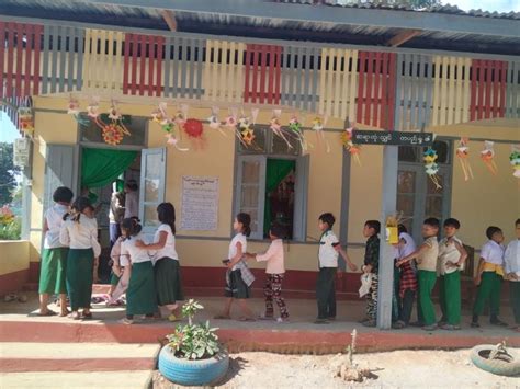 ကျိုင်းတောင်းမြို့၌ အသက် ၅ နှစ်မှ ၁၂ နှစ်ထိ ကျောင်းသား၊ ကျောင်းသူများအား ကိုဗစ် ၁၉ ရောဂါ ထပ်ဆောင