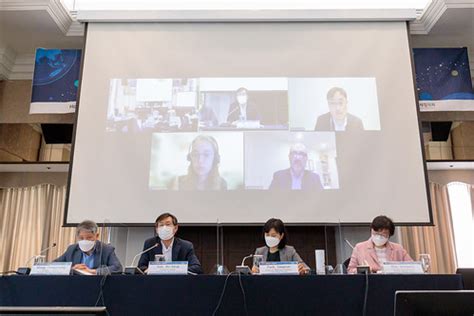 20210622대북협력 국제회의 2021 대북협력 국제회의 대북협력 재개와 접촉면 확대를 통한 한반도 Flickr