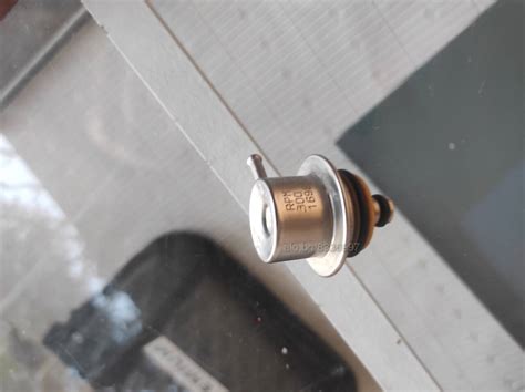 Клапан за налягане на горивото Рено Други авточасти Резервни части консумативи аксесо