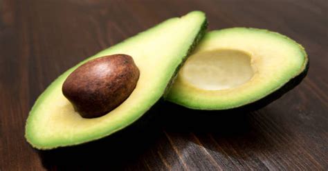 Las Propiedades Rejuvenecedoras Del Hueso De Aguacate En La Piel Y Cabello Infobae