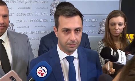 Групата на Възраждане в Столичния общински съвет се разпадна Skandal Bg