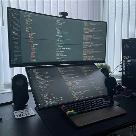 Pin By Daniel Chaple On A Desk Setup Gaming Computer Room Computer Desk Setup Gaming Room Setup