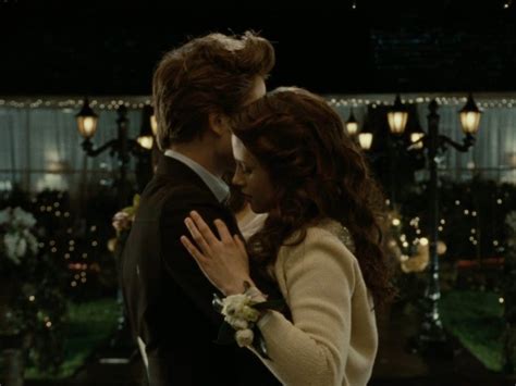 Twilight Bella And Edward At Prom Twilight Bella And Edward At Prom