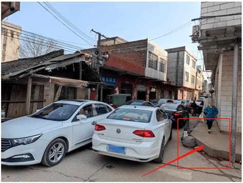 耒阳市罗渡车站旁私人住宅占用道路渡村用地马路