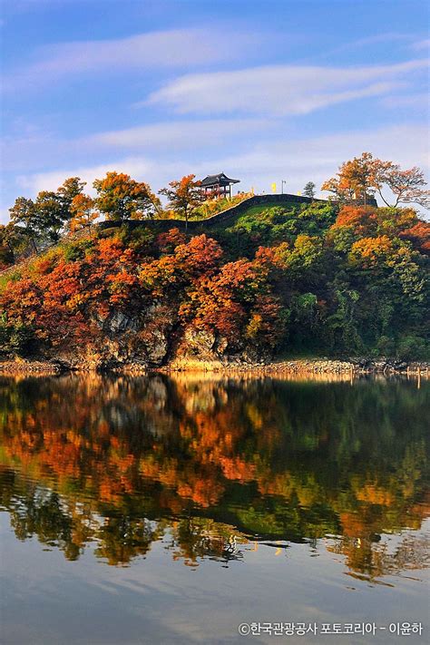 대한민국 구석구석 화면에서부터 전해지는 가을 향기🍂 충남 공주 공산성 청명한 가을 하늘 아래