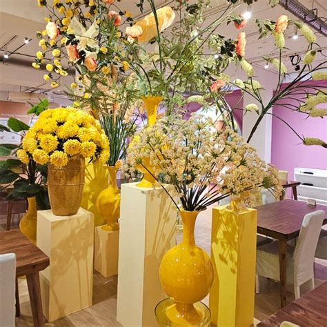 საწყობი ბიბი 🌷მეტალის საყვავილე ყვითელი ბრენდი ევროპული ზომა Dia25 H56cm ფასი 350₾ Facebook