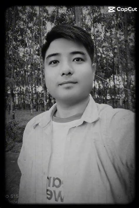 အချစ်ရယ် ဘာမှမရှိတဲ့ကိုယ့်ဘဝထဲကိုကွယ်ရူးရူးမိုက်မိုက်တိုးကာဝင်လာတယ် Song Answer Love