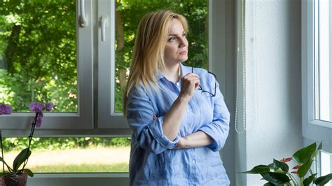 Neighbor Cuts Down All The Trees In Couples Backyard Because The Flowers Were Falling On His