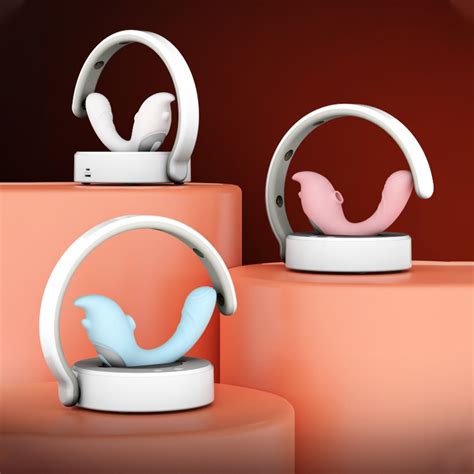 2022 New Design Rhino Sucking Vibrator Sex Toy With Disinfection Lamp 2