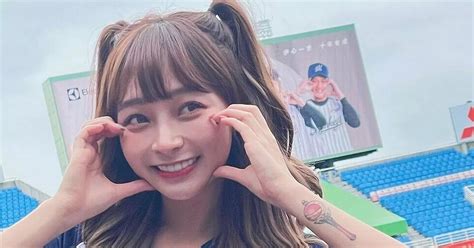 Cheerleader Who Went Viral Over Fake Boobs Claim Gets Naked To Prove Haters Wrong Daily Star