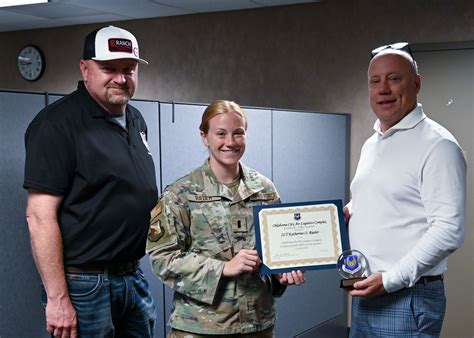 Quarterly Award Winners Recognized At Oc Alc Tinker Air Force Base Article Display