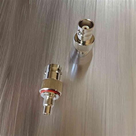 Комплект антенних перехідників на Bnc для радіостанцій Motorola R7 R7a 10 шт купити за